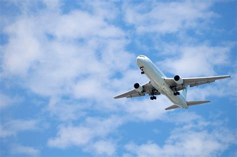 Seattles Skyways Expand With New Routes Fabulous Washington