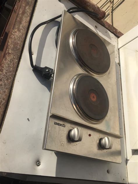 მეორადი საოფისე ავეჯი