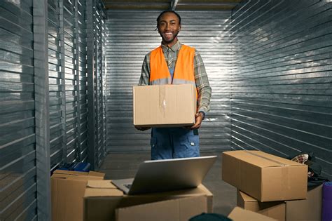Choosing The Right Storage Unit Facility For Your Needs And Budget