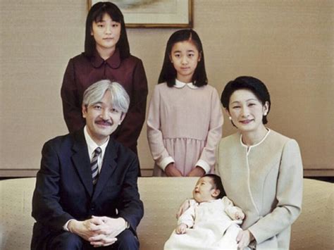 日本的独苗皇子皇室 年唯一男性却被疑是父母上位工具 纪子