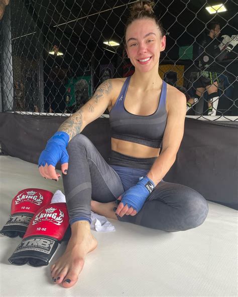 Nicolle Caliaris Feet