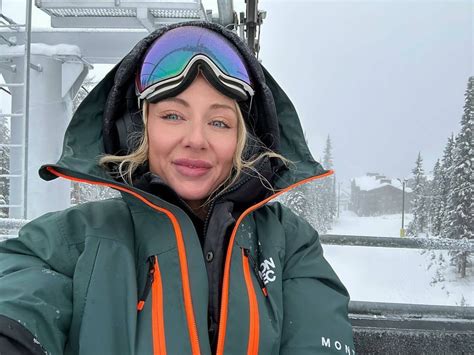 Galerie Od Porna K Práci Sestřičky A Zase Zpět Kráska Se Vrací K