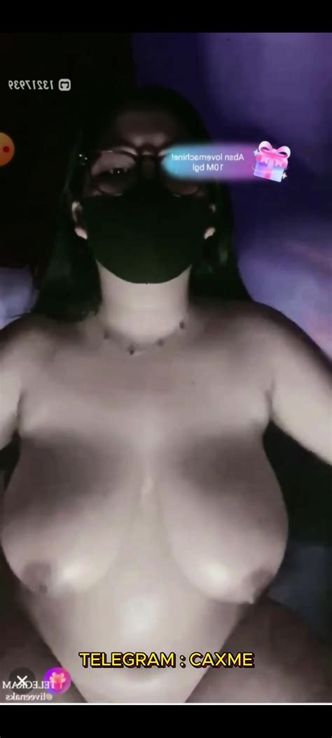 Puput Susu Jumbo Tampil Bugil Eporner