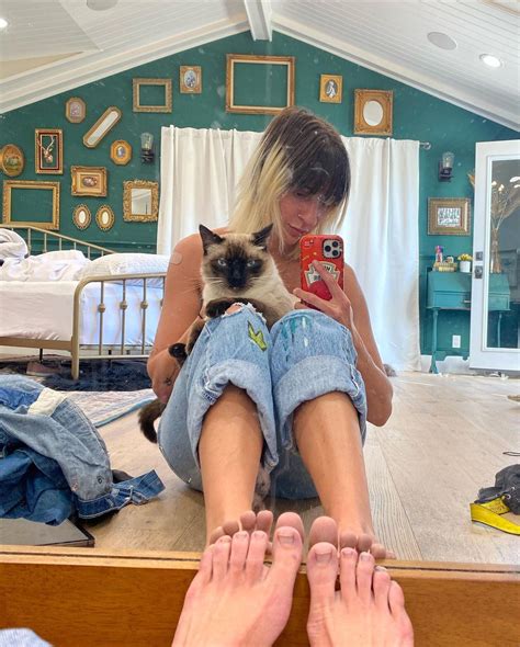 Gabbie Hannas Feet
