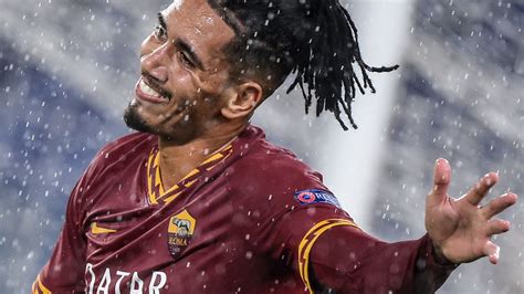 U Man Utd U Bio Predmet Sprdnje U Italiji Se Preporodio Engleski Stoper Dominira U Seriji A