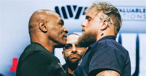 Mike Tyson Seconds Out