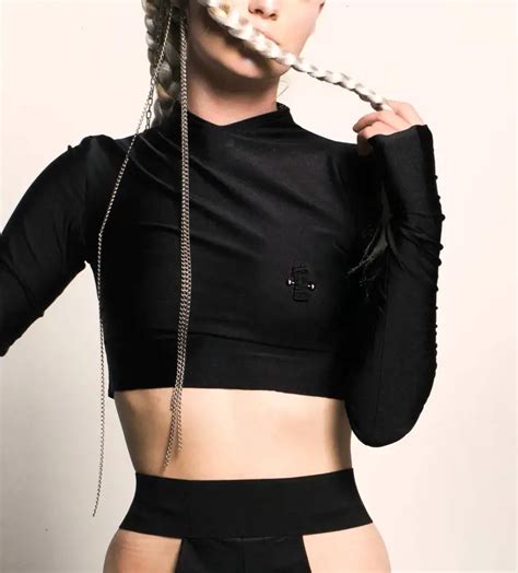 What To Wear For A Nipple Piercing Fashion Tips Shunvogue