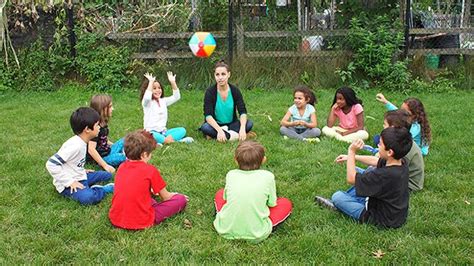 Circle Ball Game