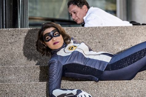 The Flash Season Premiere Photos And Poster Feature Nora Allen Xs The Villainous Gridlock