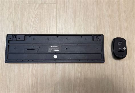 Digimomo 無線 無線鍵盤 無線滑鼠 腳架 附有腳架 Wireless Usb Keyboard Mouse 即插即用 無線鍵盤滑鼠套裝 24ghz無線技術 滑鼠可切換800