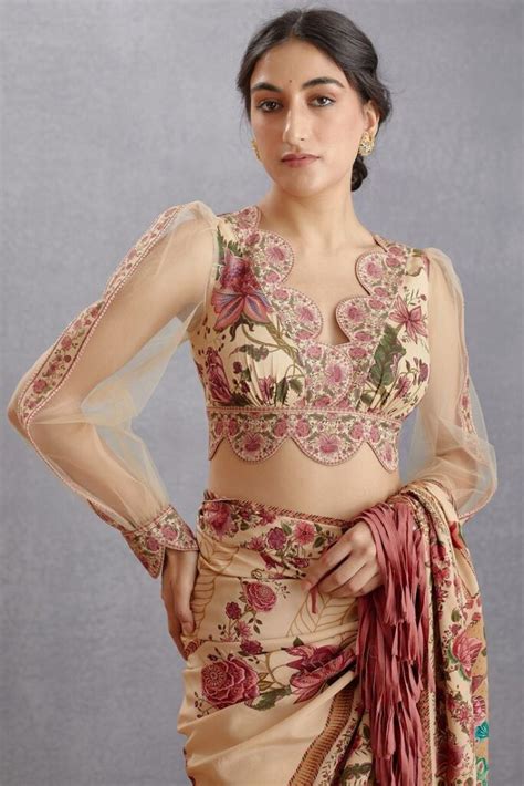 Top 27 Stylish Pattern Blouse Designs To Rock With Sarees And Lehengas