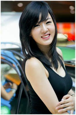 RAFFI BLOGGER WANITA WANITA CANTIK DAN SEKSI