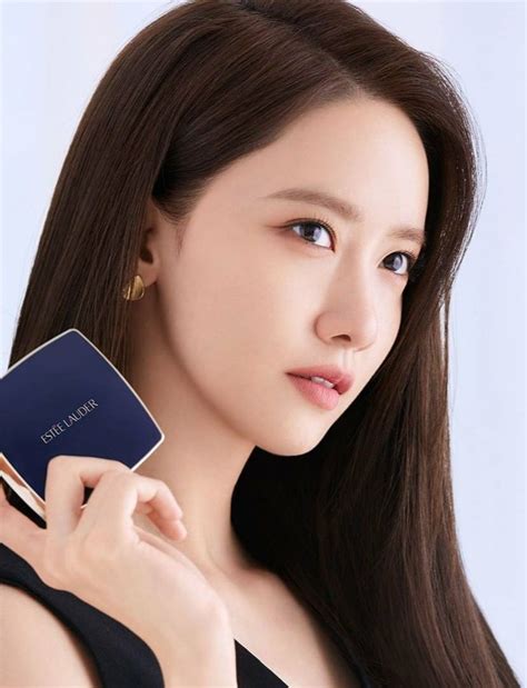 Im Yoona X Estee Lauder 윤아 소녀시대 임윤아