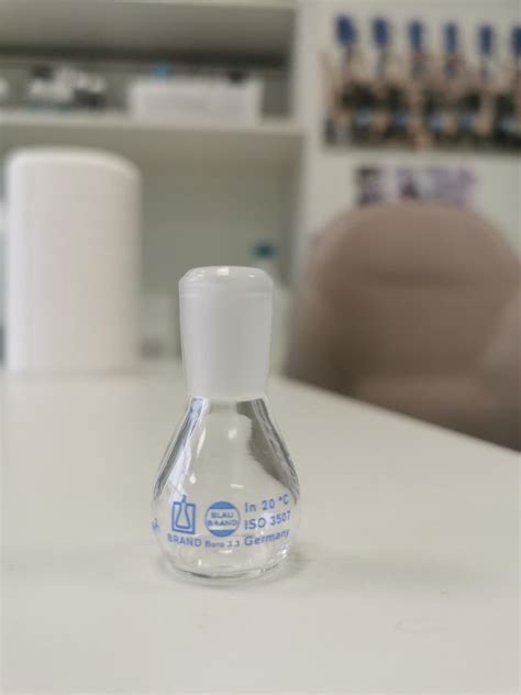 A Tiny Pycnometer Without Lid Rchemistry