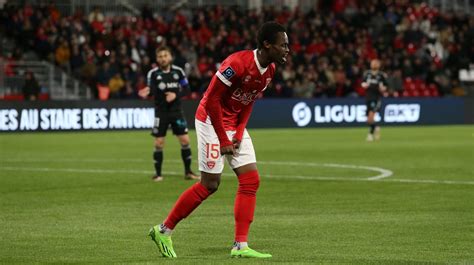 Transfert Imminent Rafiki Saïd Quitte Nîmes Pour Rejoindre Troyes En Ligue 2 Comores Infos