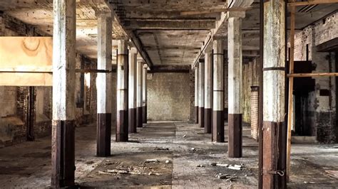 Which Parameters Decide Spacing Between Macros Siliconvlsi