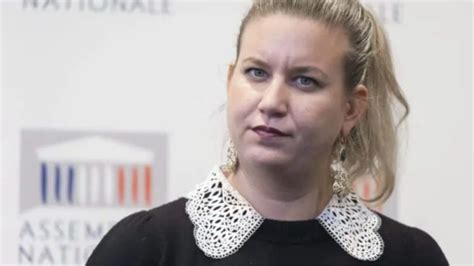 Mathilde Panot Compagnon Actuel Cirque Materiel Jongleri