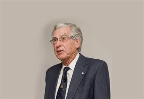 Obituary Theo Van Robbroeck Saae