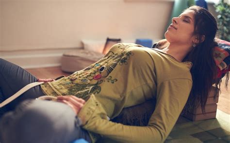 How To Teach Restorative Yoga Classes