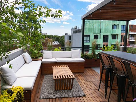 Bed Stuy Rooftop Garden With Pergola And Custom Wood Features Moderne
