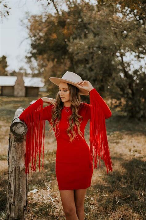 20 Stylish Trendy Cowgirl Outfit Ideas For 2024