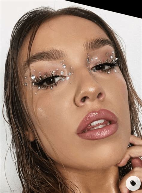 45 Cutest Crystal Eye Makeup Ideas To Copy 2022 Rhinestone Eye Makeup