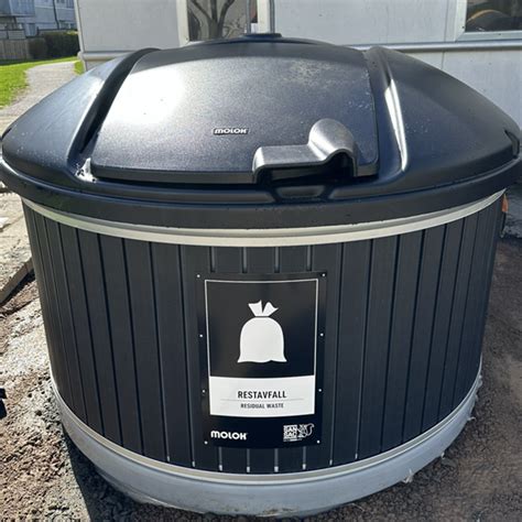 San Sac E Handel Fasad Skylt Restavfall 2024