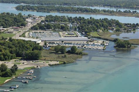 Algonac Harbour Club In Algonac Mi United States Marina Reviews Phone Number