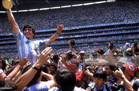 Diego Maradona Hand Signed World Cup Final 1986 Picture Photo Golden