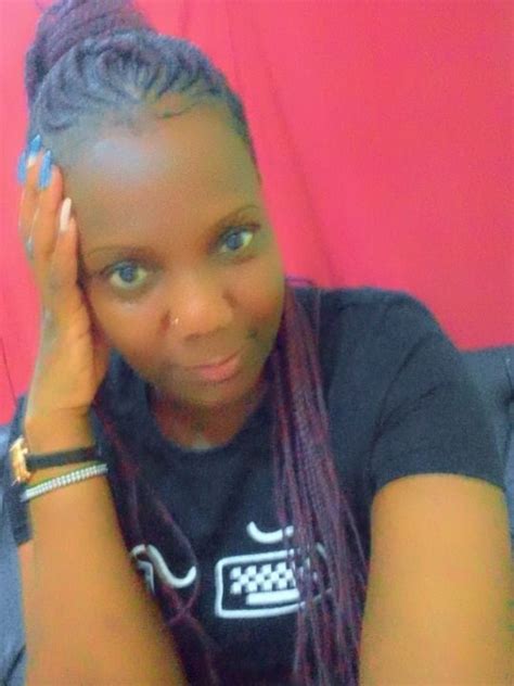 Kellytum Cam Model Free Live Sex Show And Chat Stripchat