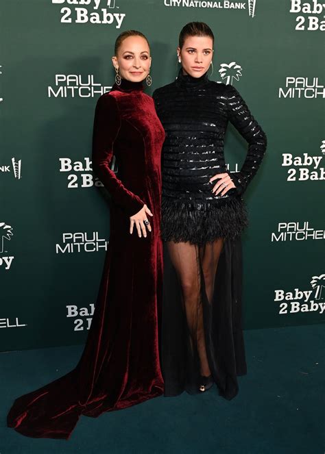 Nicole Richie Sister Sofia Richie Make Rare Red Carpet Appearance Us