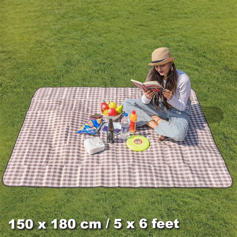 Waterproof Foldable Stripped Picnic Mat 79 L X 59 W At ₹ 225 In Surat