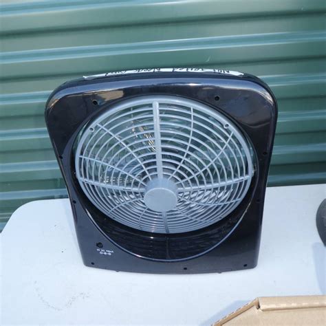 Lot 82 Home Appliance Lot Fans Irons Hoover Windtunnel Corded
