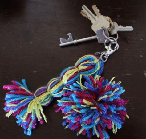 Diy Pom Pom Keychain With London Kaye The Sak