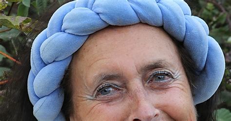 Saulieu Lyliane Mosca Reçoit Le Prix Des Bibliothèques Du Morvan