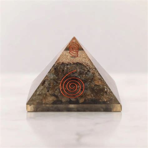 Labradorite Orgone Pyramid For Intuition And Calm Tocrystal India