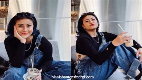 Biodata Dan Agama Awkarin Selebgram Seksi Yang Viral Dari