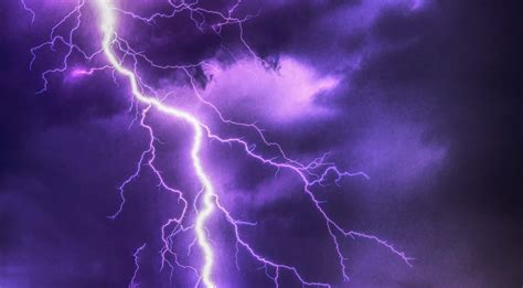 Download Stunning Purple Lightning Strike