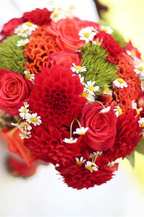 105 Dahlia Wedding Bouquet Ideas For Every Bride 🌺 Petal Republic