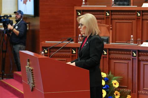 Dita Botërore E Tokës Lindita Nikolla Të Reflektojmë Për Ndalimin E Degradimit Të Saj