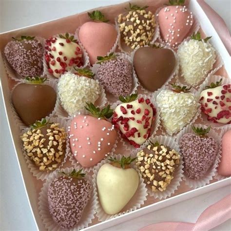Pin by Sanjunet on valentine | Chocolate strawberries, Chocolate ...