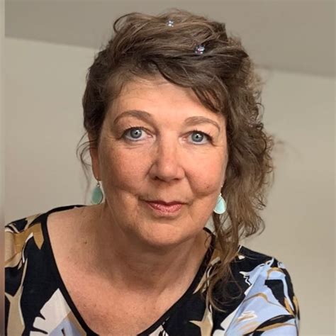 Willie Timmer Vertriebs Mitarbeiterinnendienst Holland Sport Systems Bv Xing