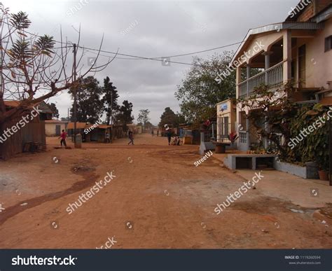 71 Imágenes De Dolisie Imágenes Fotos Y Vectores De Stock Shutterstock