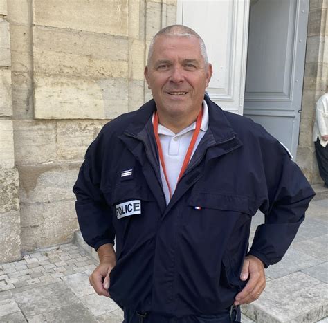 Belfort Pascal Chrétien était Le Couteau Suisse Du Commissariat