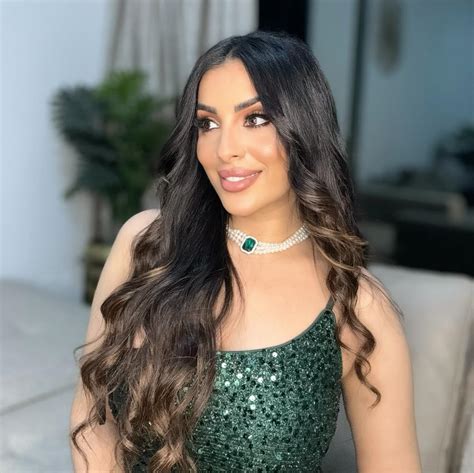 Farzana Naz 🩵🩵 Instagram