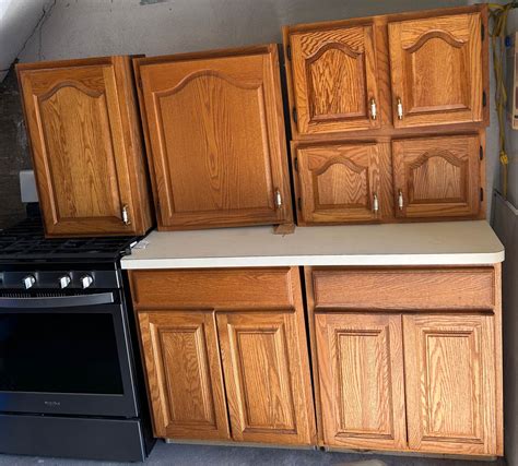 Oak Wood Kitchen Cabinets Set W Countertop Cabinets And Hutches