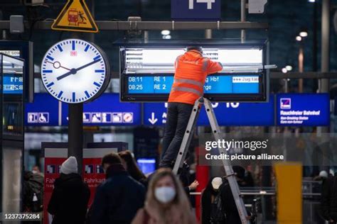 Berlin Hbf Station Photos And Premium High Res Pictures Getty Images