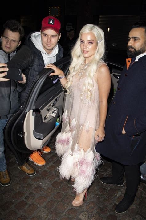 Lily Allen Fappening Tits Sexy Braless 27 Photos The Fappening