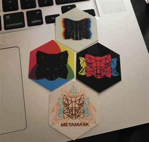 metamask 🦊💙 on twitter coming soon to a hackathon or conference