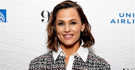 Jennifer Garner Is Completely Transformed With New Red Hair For